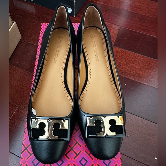Tory Burch | Shoes | Tory Burch Gigi Rounded Toe Flat | Poshmark